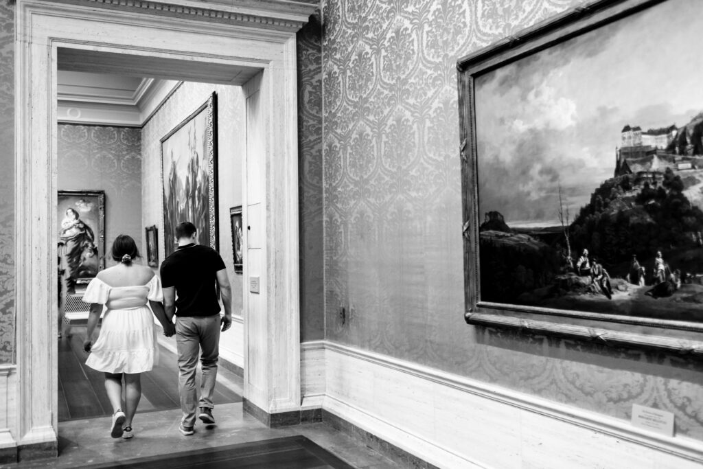 Artsy Engagement Session at the National Gallery of Art - Natasha ...